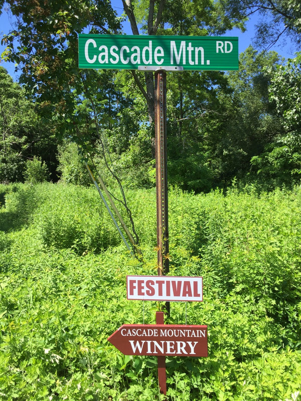 THREE MORE DAYS! - Cascade Mountain Winery & Restaurant